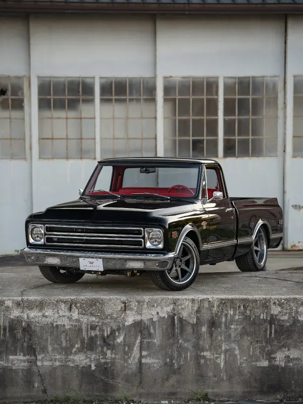 Chevy C10 Custom Trucks