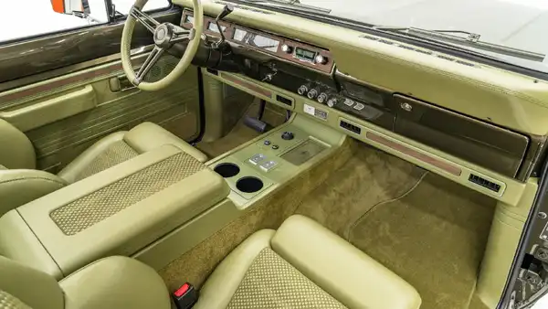 1973 Classic IH Scout II | Velocity Founders Series (43946)